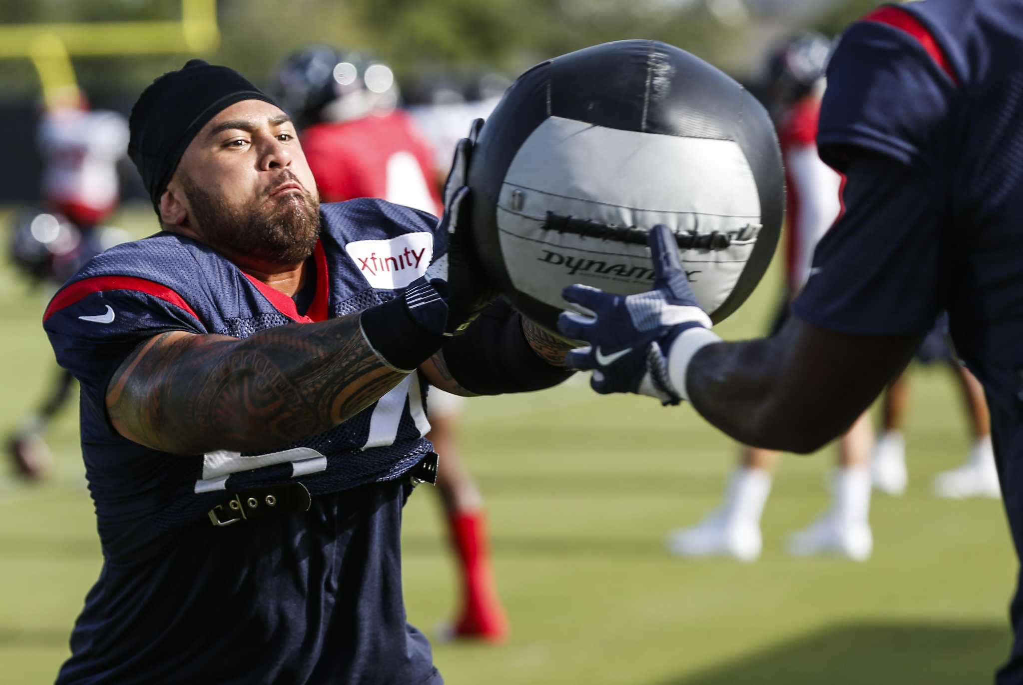 Breaking down Texans guard Senio Kelemete's contract extension