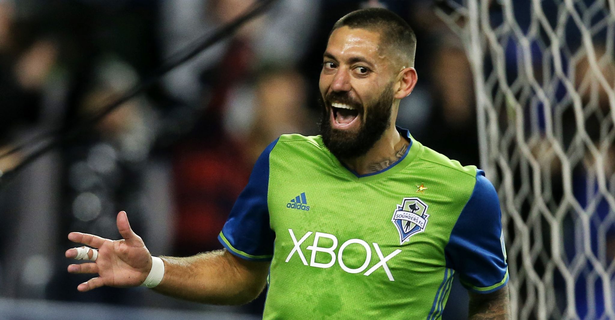 U.S. and Sounders striker Clint Dempsey retires from soccer