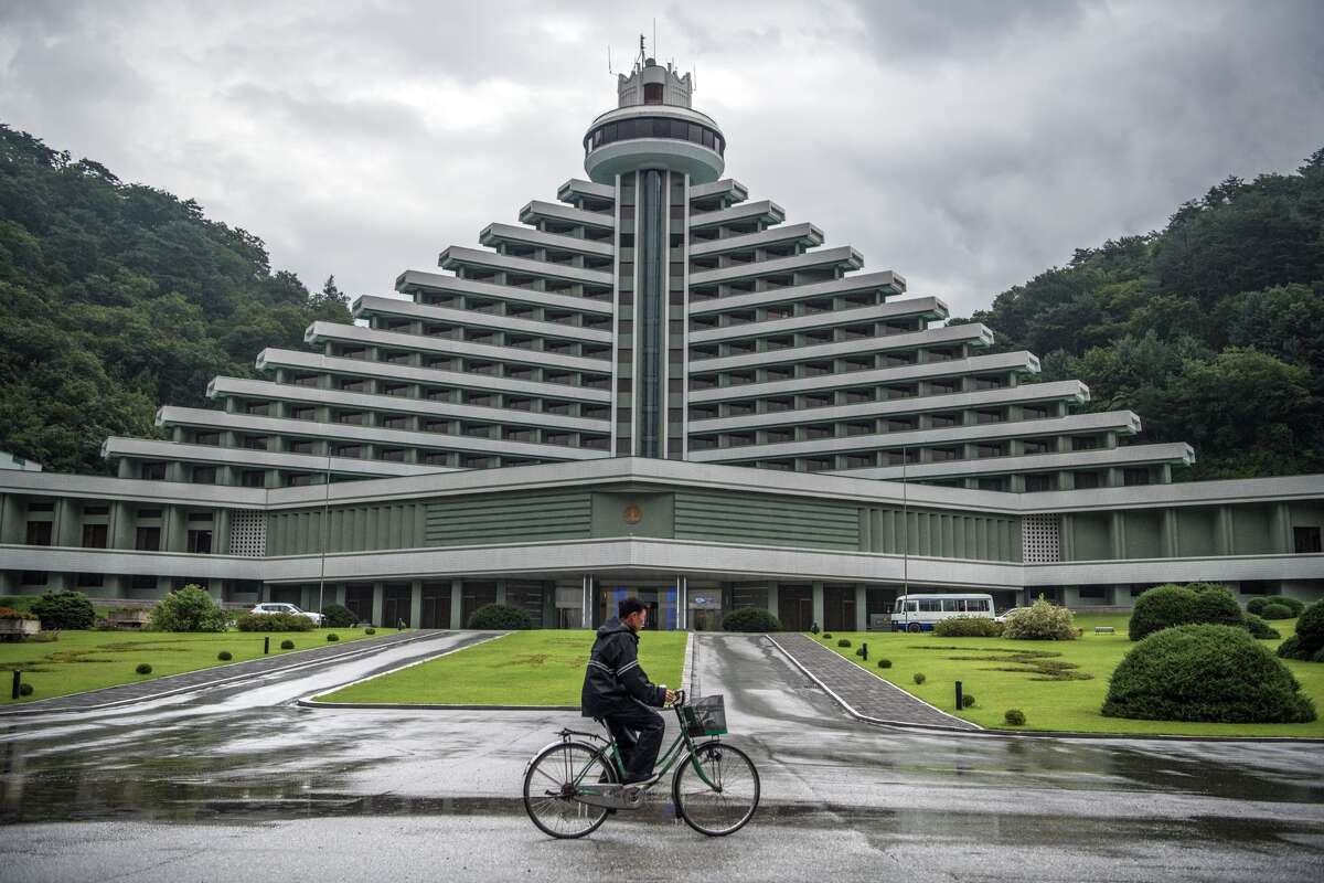 Photos of North Korea offer rare look inside Pyongyang life