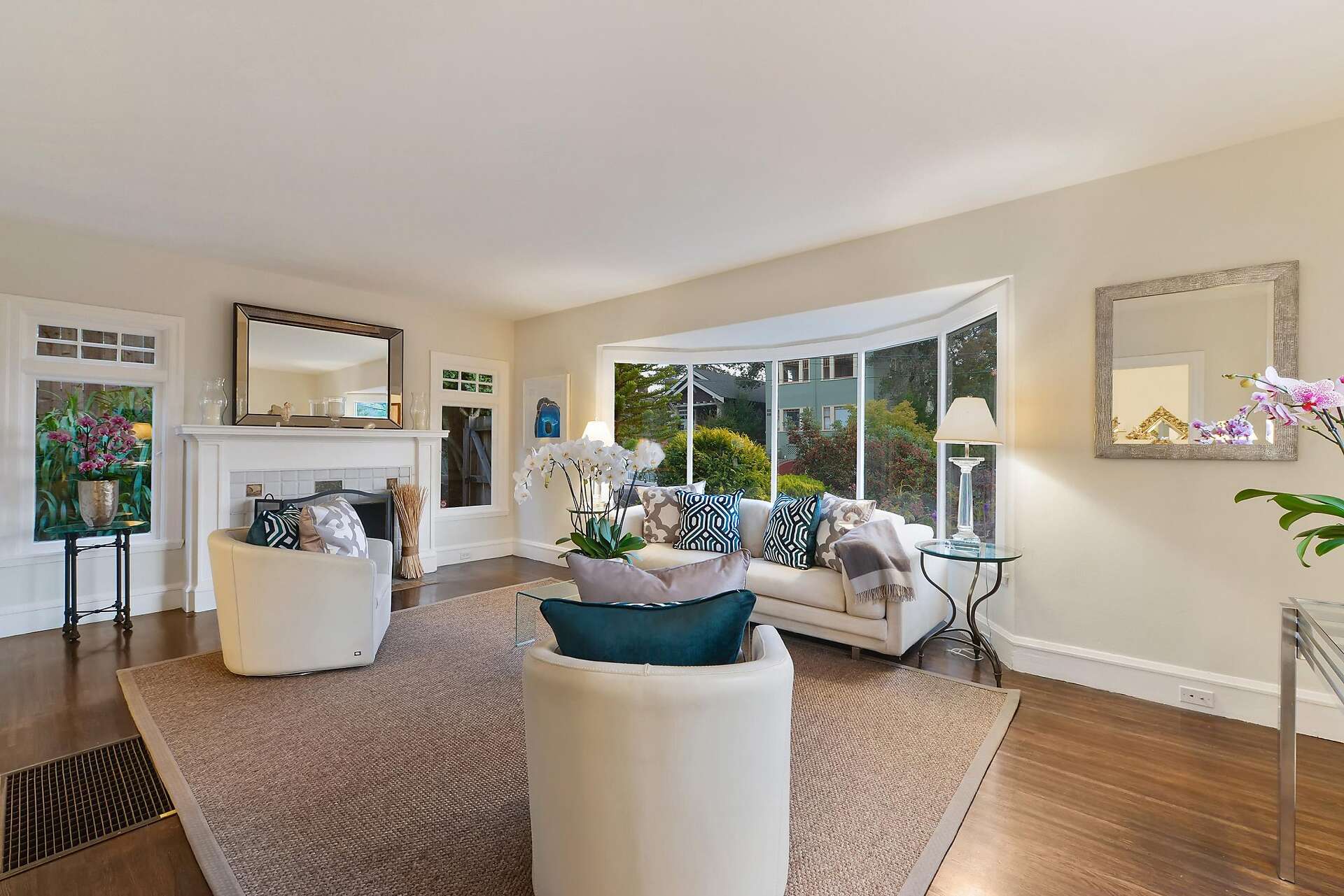 Hot Property: Updated California Bungalow in Glenview will always be ‘home’