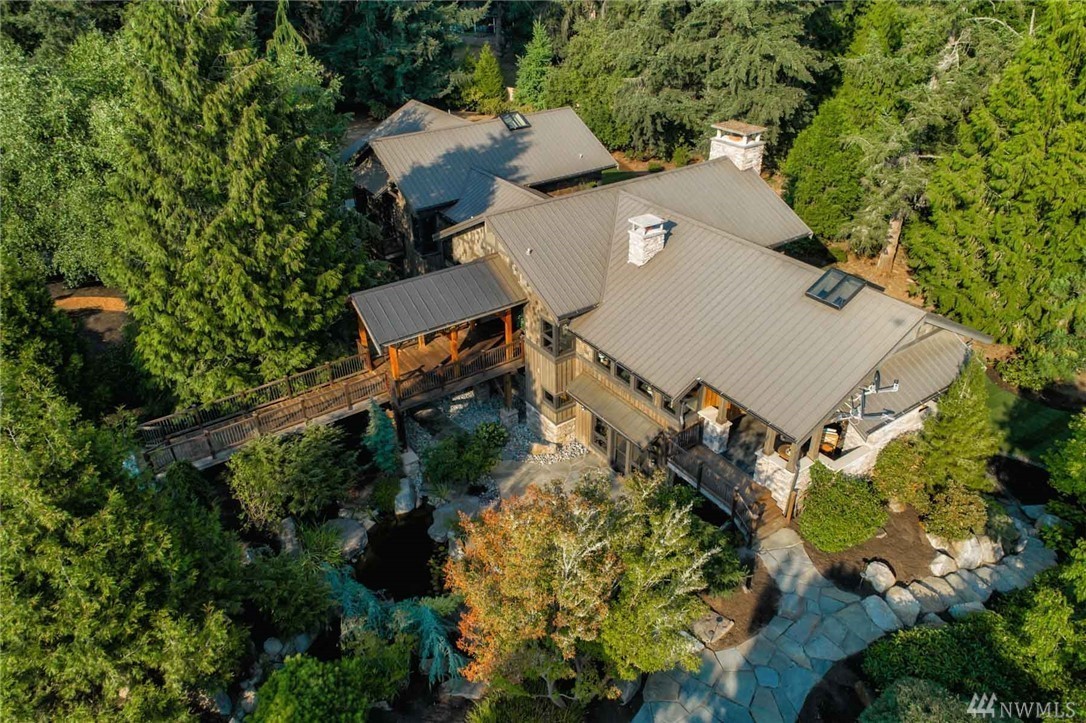 Red Brick Lodge is for sale: Country luxury at $3.25M