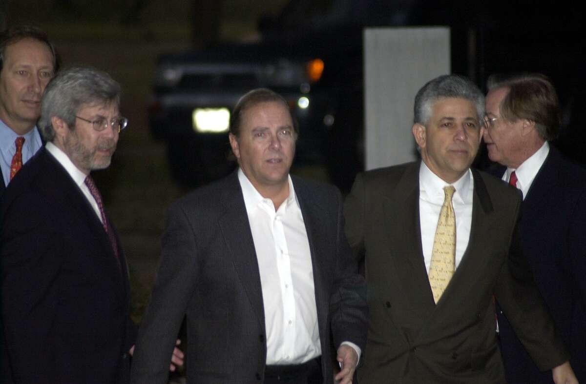 Ex-Enron CEO Jeff Skilling released from prison and sent to halfway house