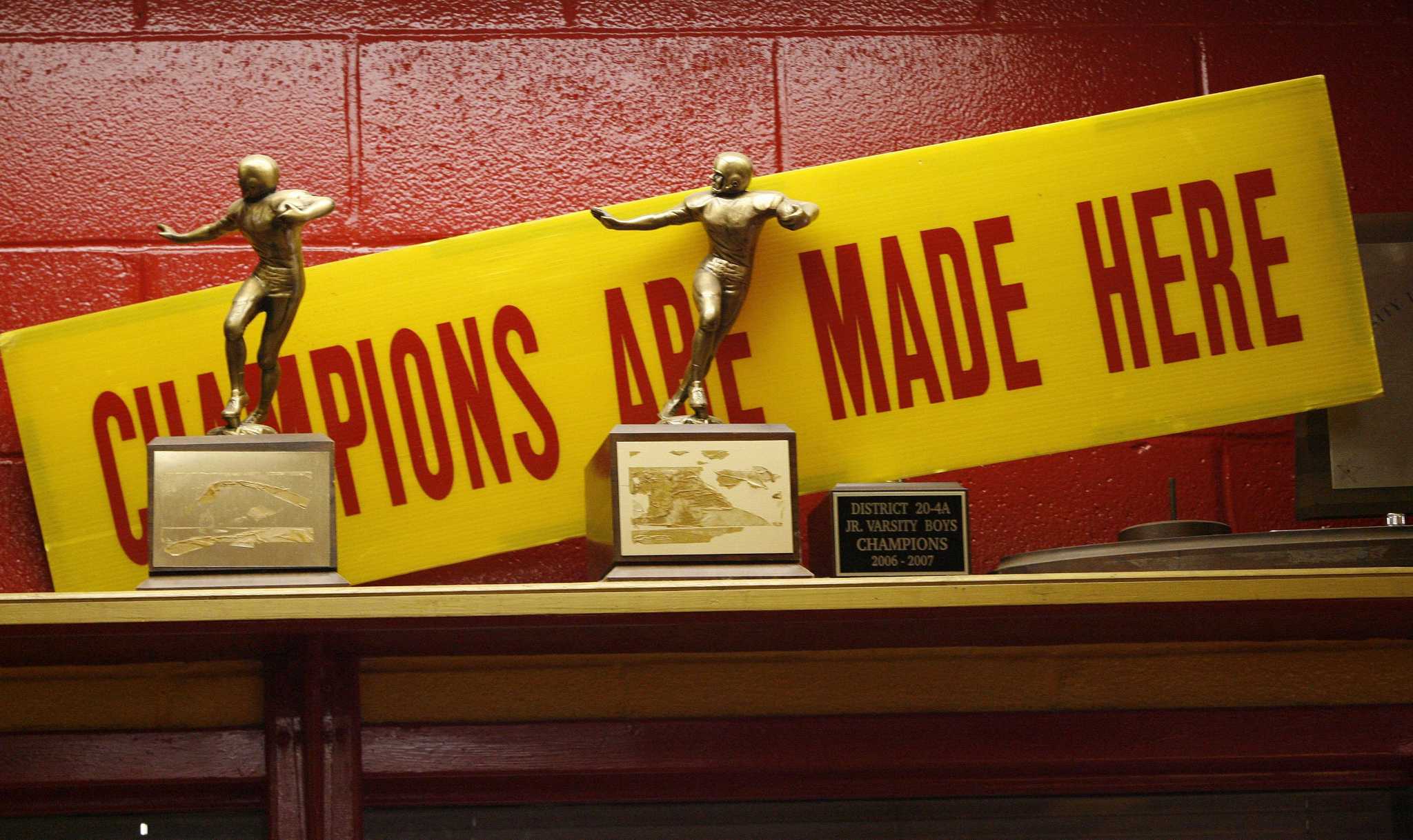 Yates, Dallas Carter to clash in long-awaited meeting