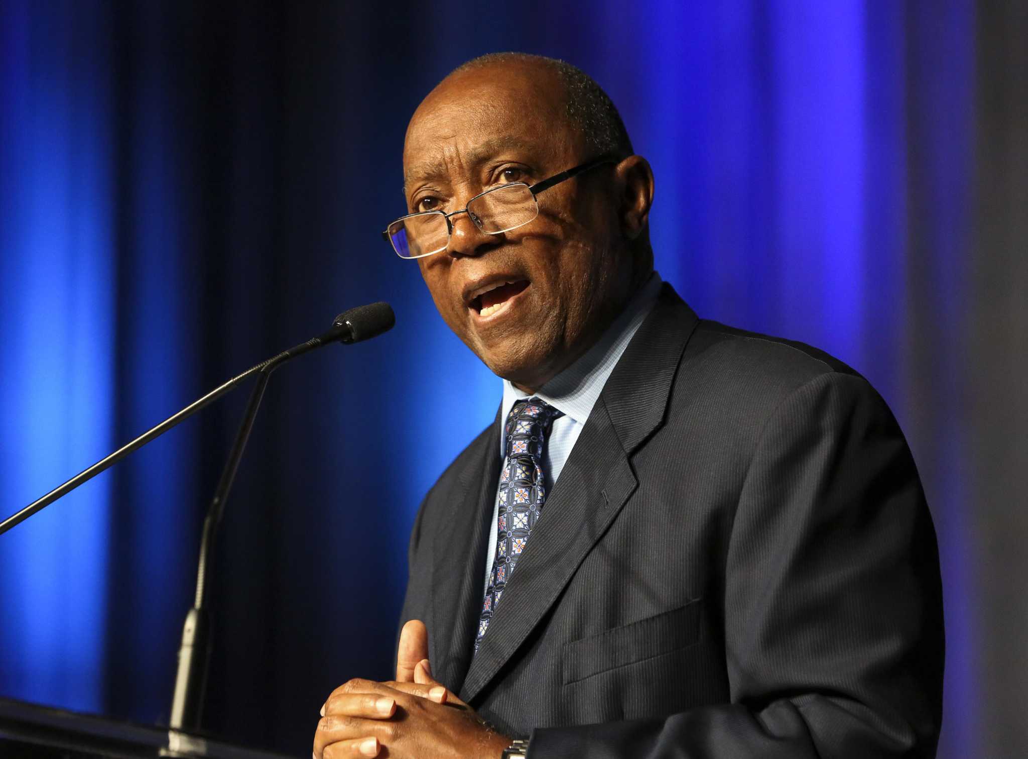 Mayor Turner starts series of town halls on November ballot items