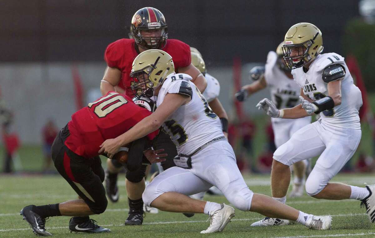 FOOTBALL: Caney Creek pulls away from Lake Creek in second half