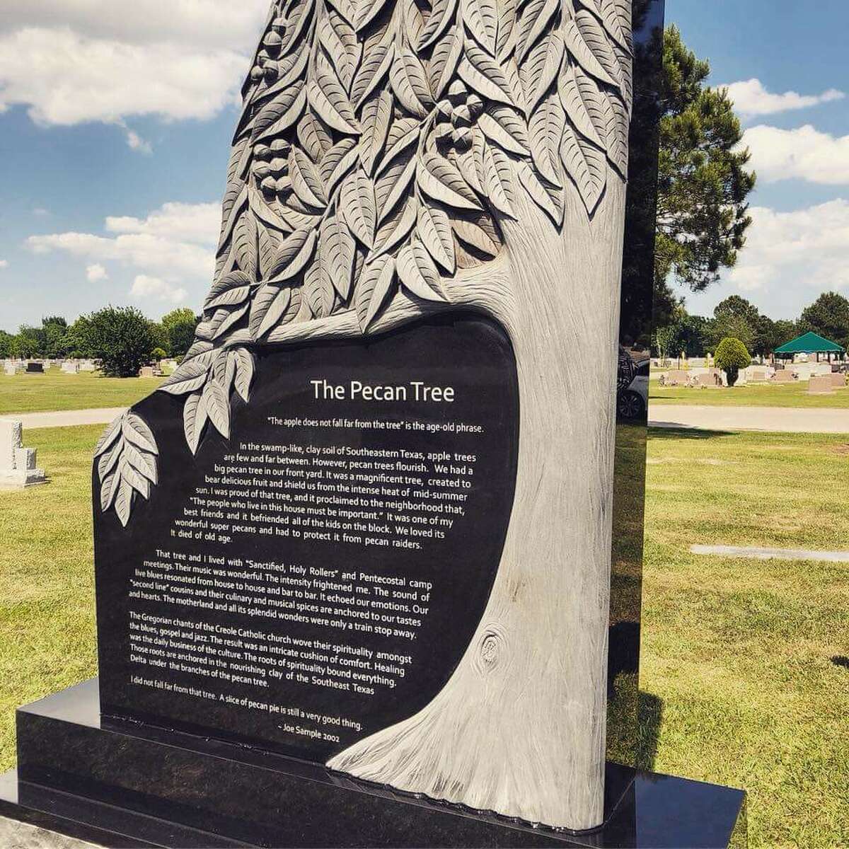 Jazz legend Joe Sample honored with an epic headstone