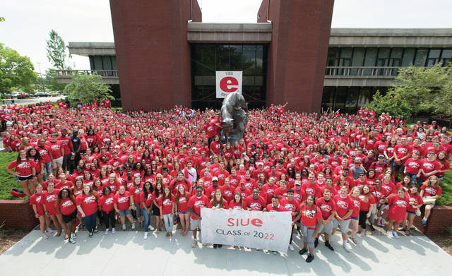 SIUE welcomes 3,634 new students for 2018 fall semester