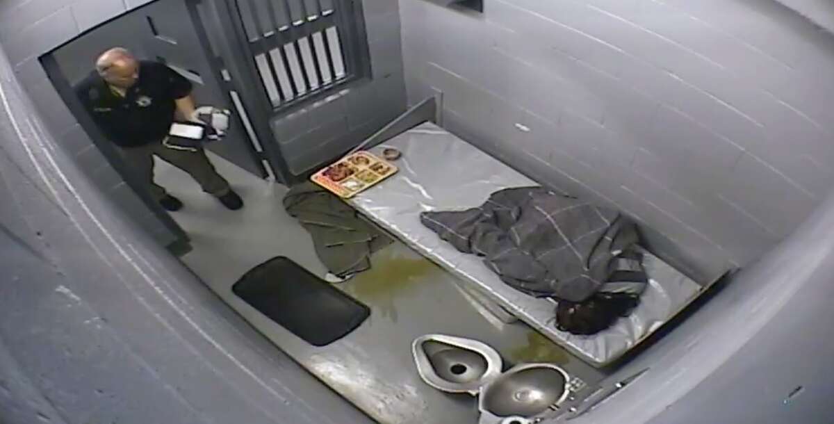 Texas woman died in jail cell despite alerting law enforcement to ...