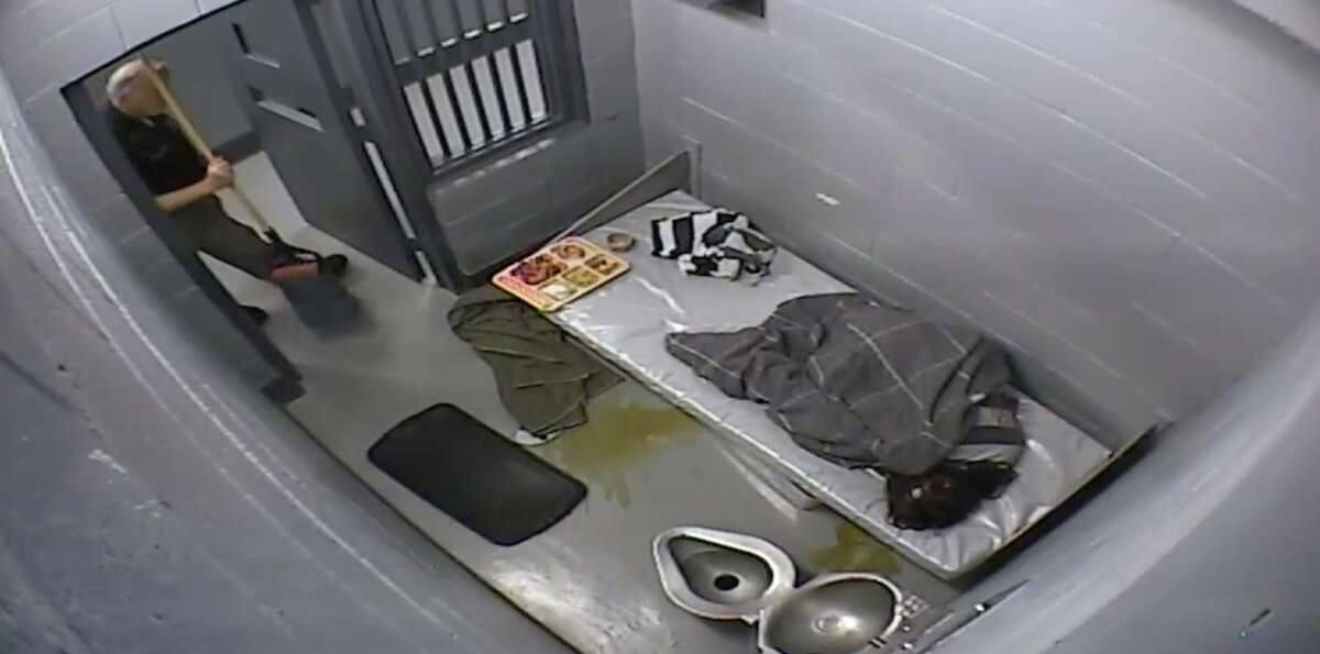 Texas woman died in jail cell despite alerting law enforcement to ...