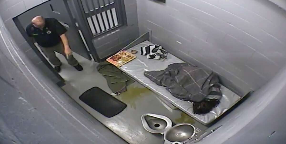 Texas woman died in jail cell despite alerting law enforcement to ...