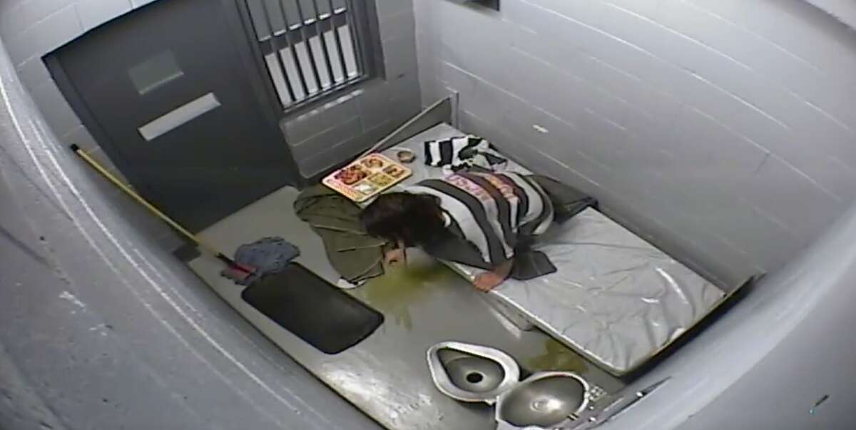 Texas woman died in jail cell despite alerting law enforcement to ...