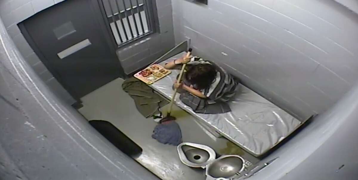 Texas woman died in jail cell despite alerting law enforcement to ...