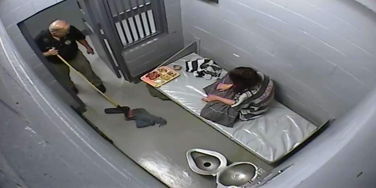 Texas woman died in jail cell despite alerting law enforcement to ...