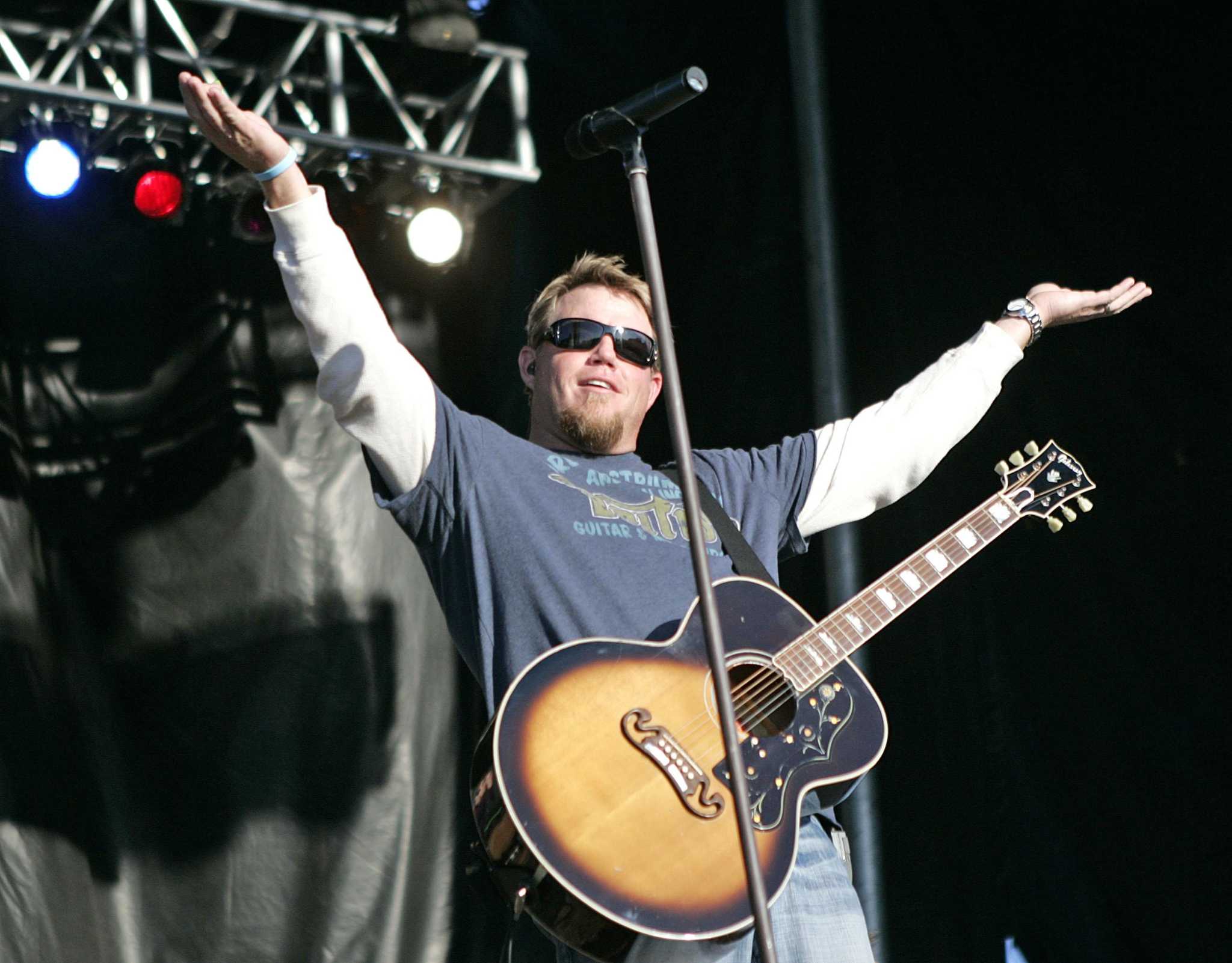 Country star Pat Green named grand marshal of 2019 Battle of Flowers Parade
