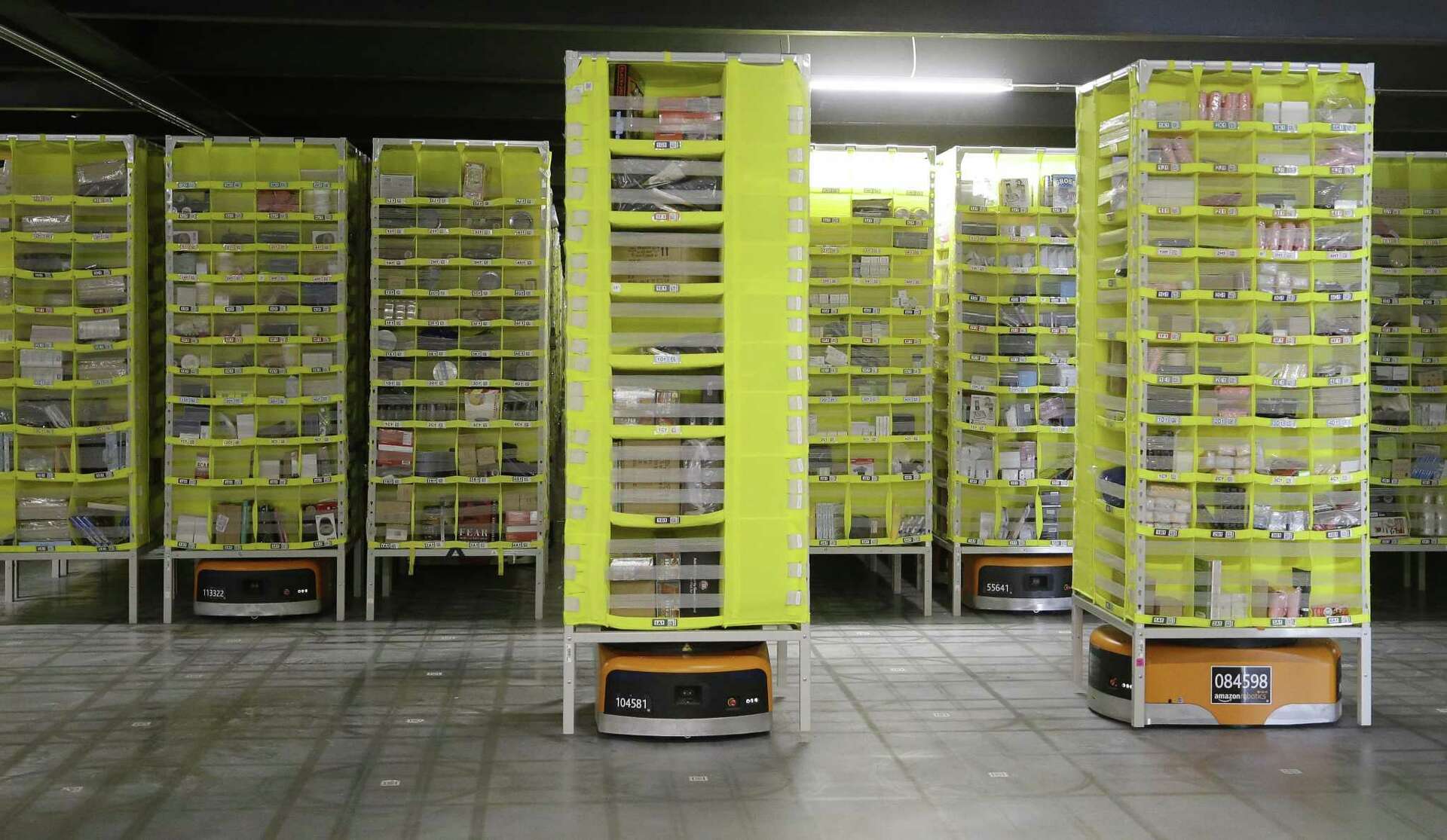 Amazon showcases new fulfillment center in Houston