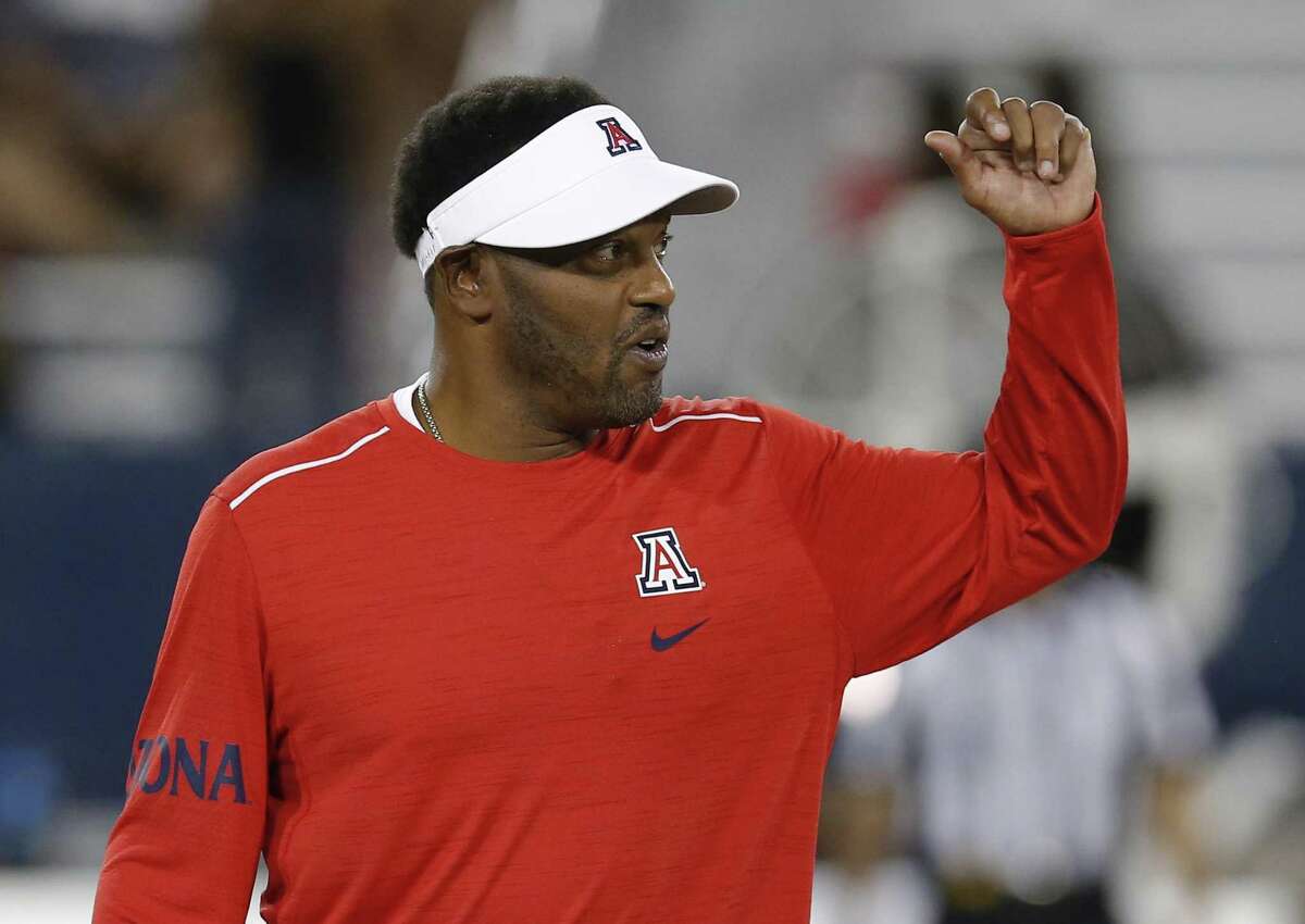 Arizona coach Kevin Sumlin returns to a much different UH