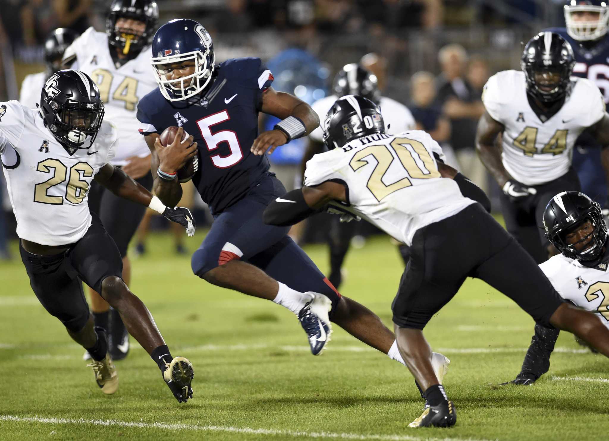 UConn QB David Pindell’s ability to run on opponents’ radar