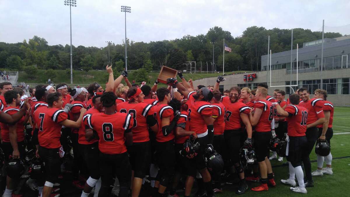 Nate Smith's first two career catches pay off for RPI