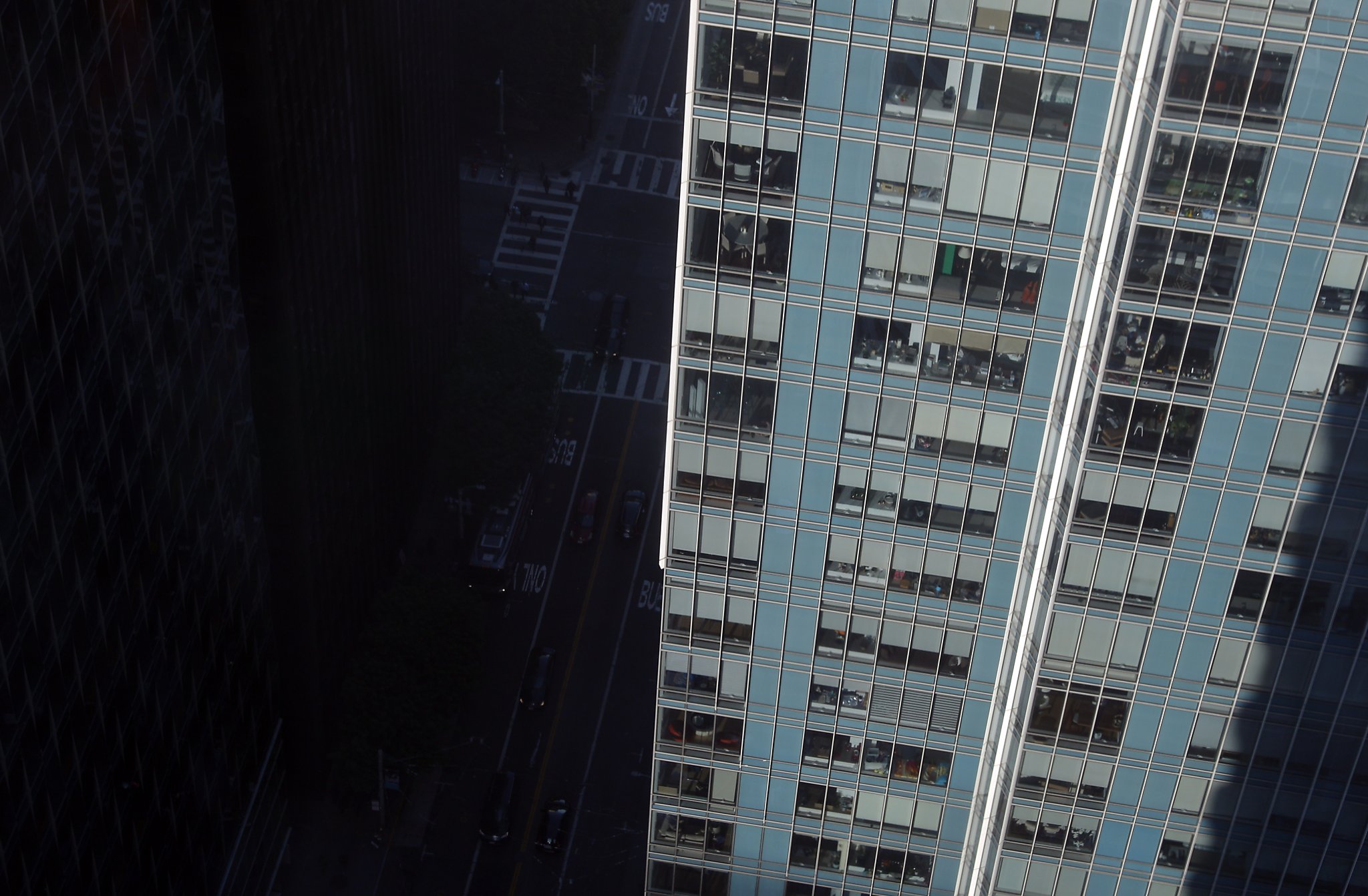 Crack-inspecting drone crashes outside sinking Millennium Tower