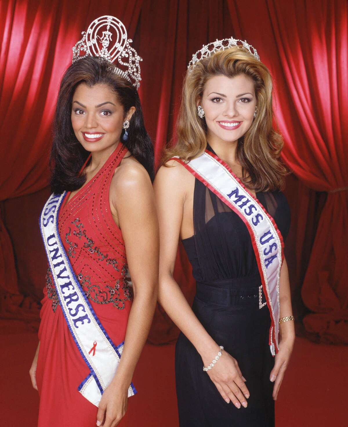 Chelsi Smith, 1995 Miss Universe from Texas, dies at age 45