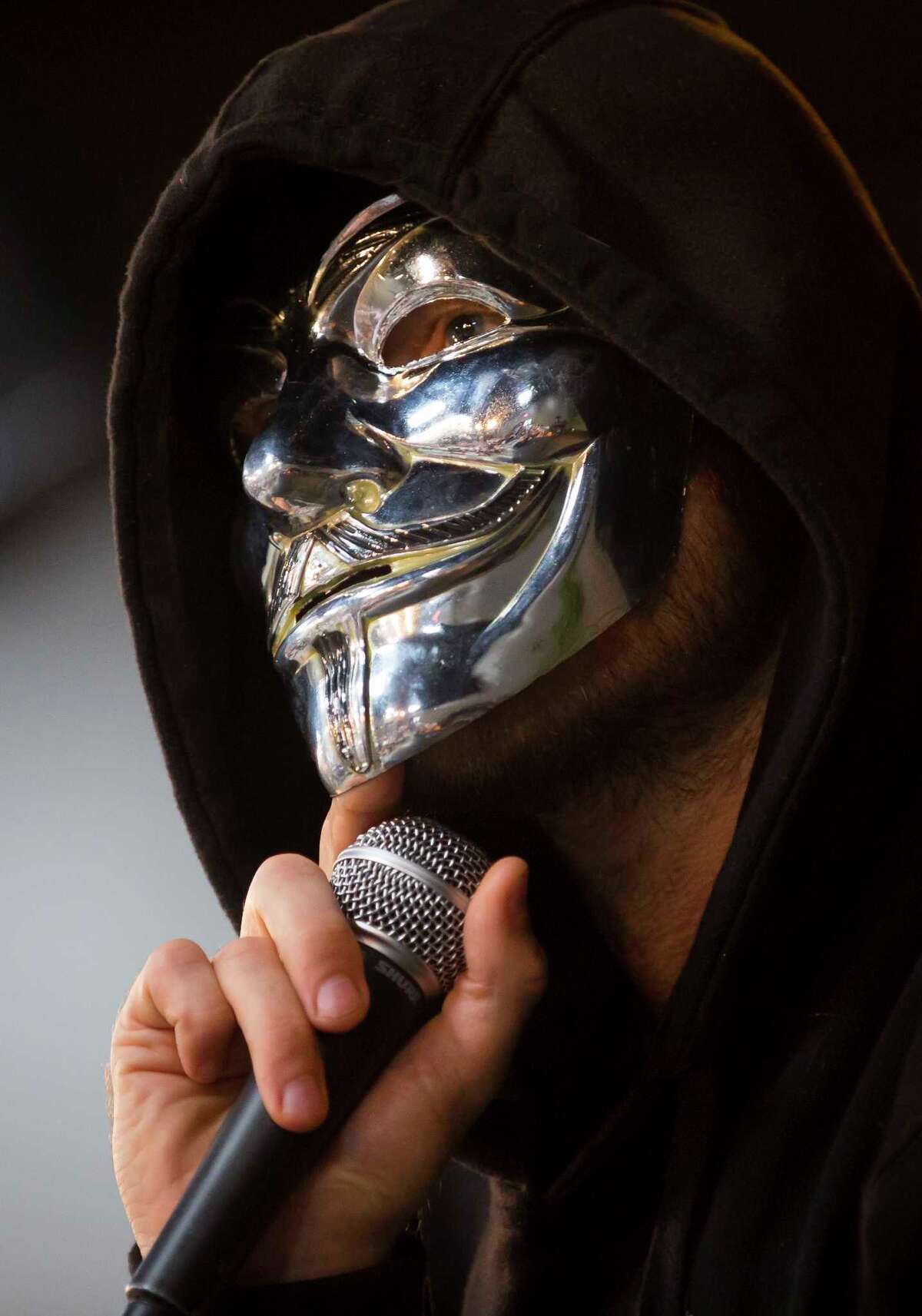 Star Instagram poet Atticus takes off mask in Houston (sort of)