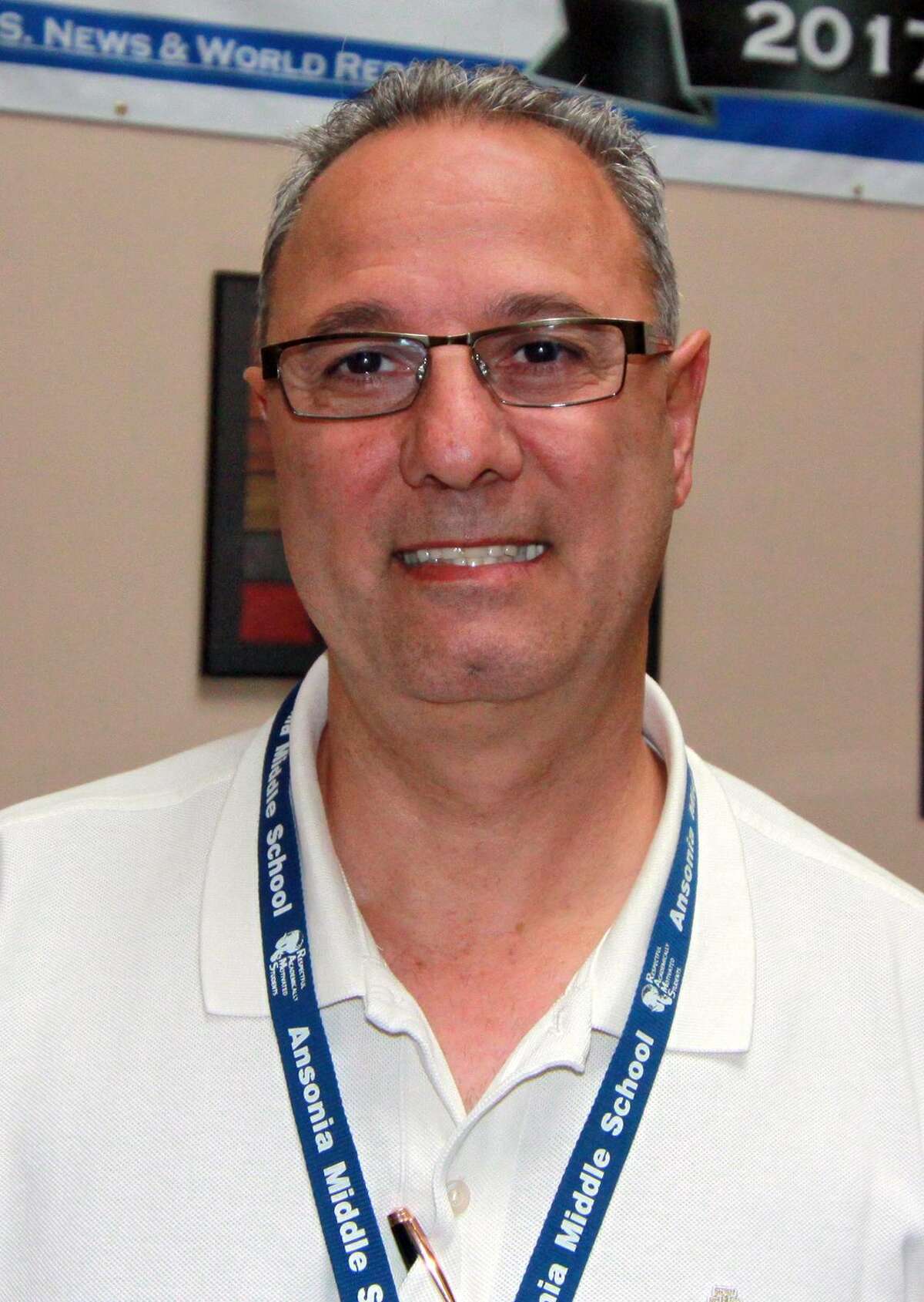 Cassetti offers compromise to end Ansonia education dispute