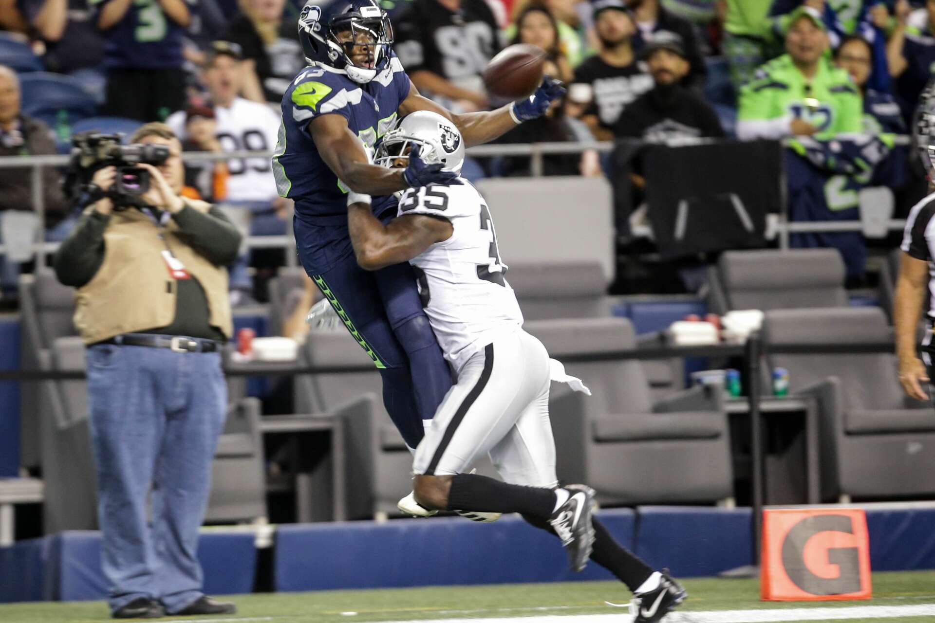 shareece wright chargers