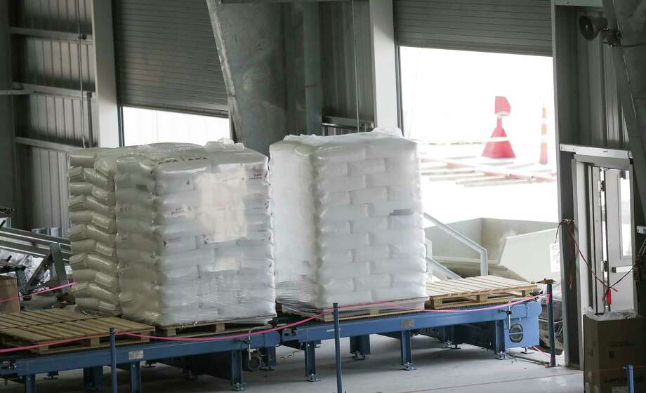 How Texas petrochemical plants transform the ethane molecule into the ...