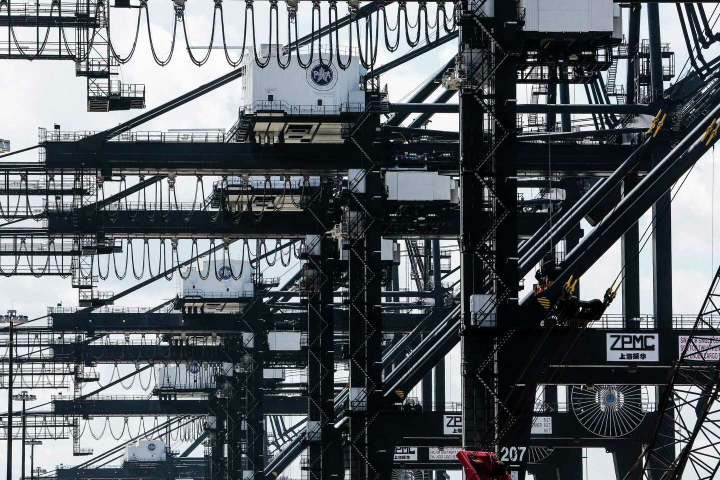 How ethane molecules freed from Texas shale end up in Asia as plastic ...