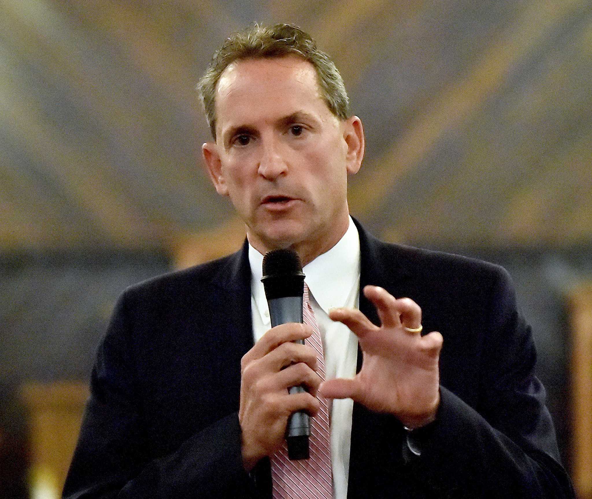 Sen. Doyle advocates for Connecticut crumbling foundation homeowners ...