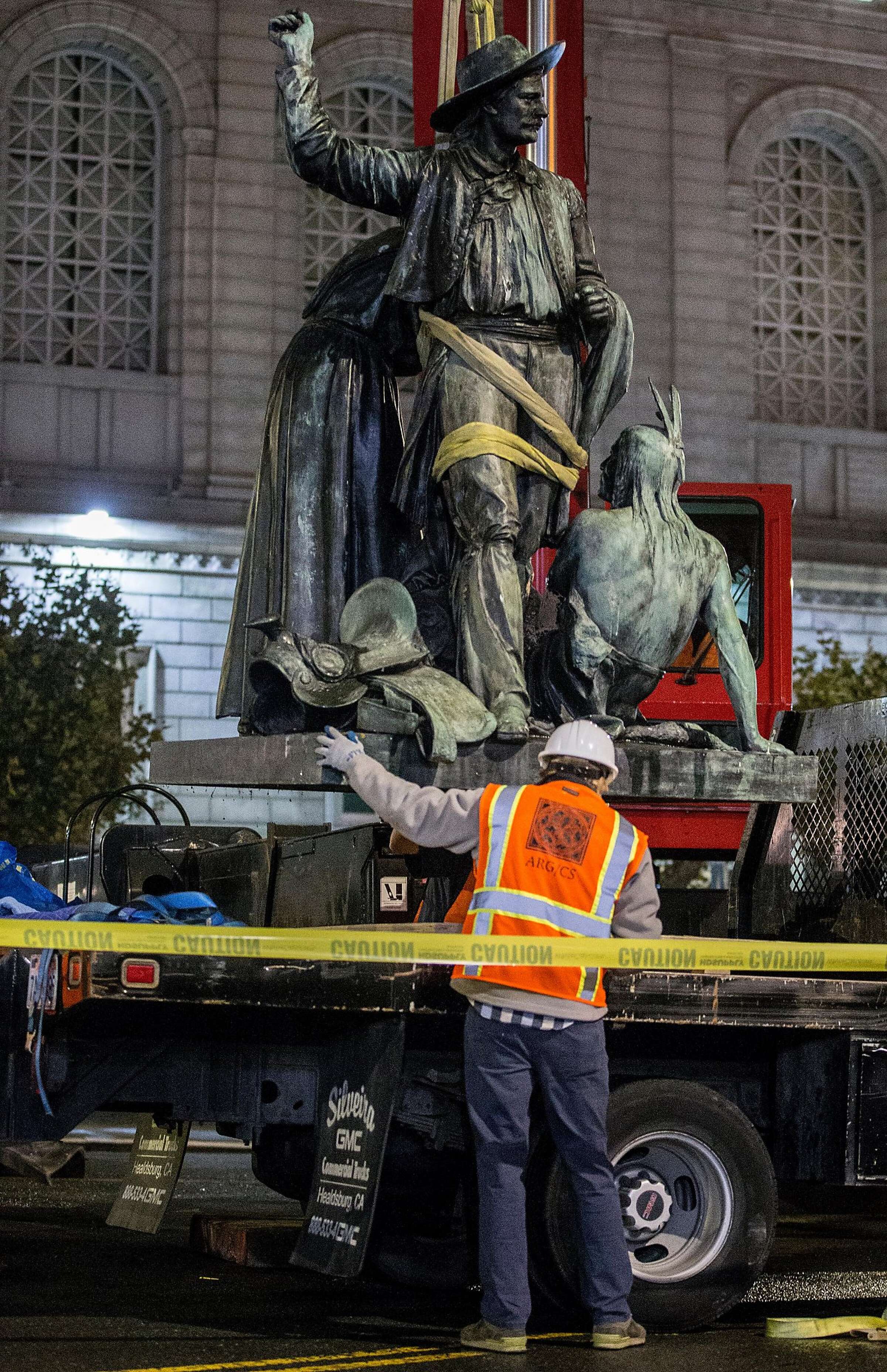 SF’s controversial ‘Early Days’ statue taken down before sunrise