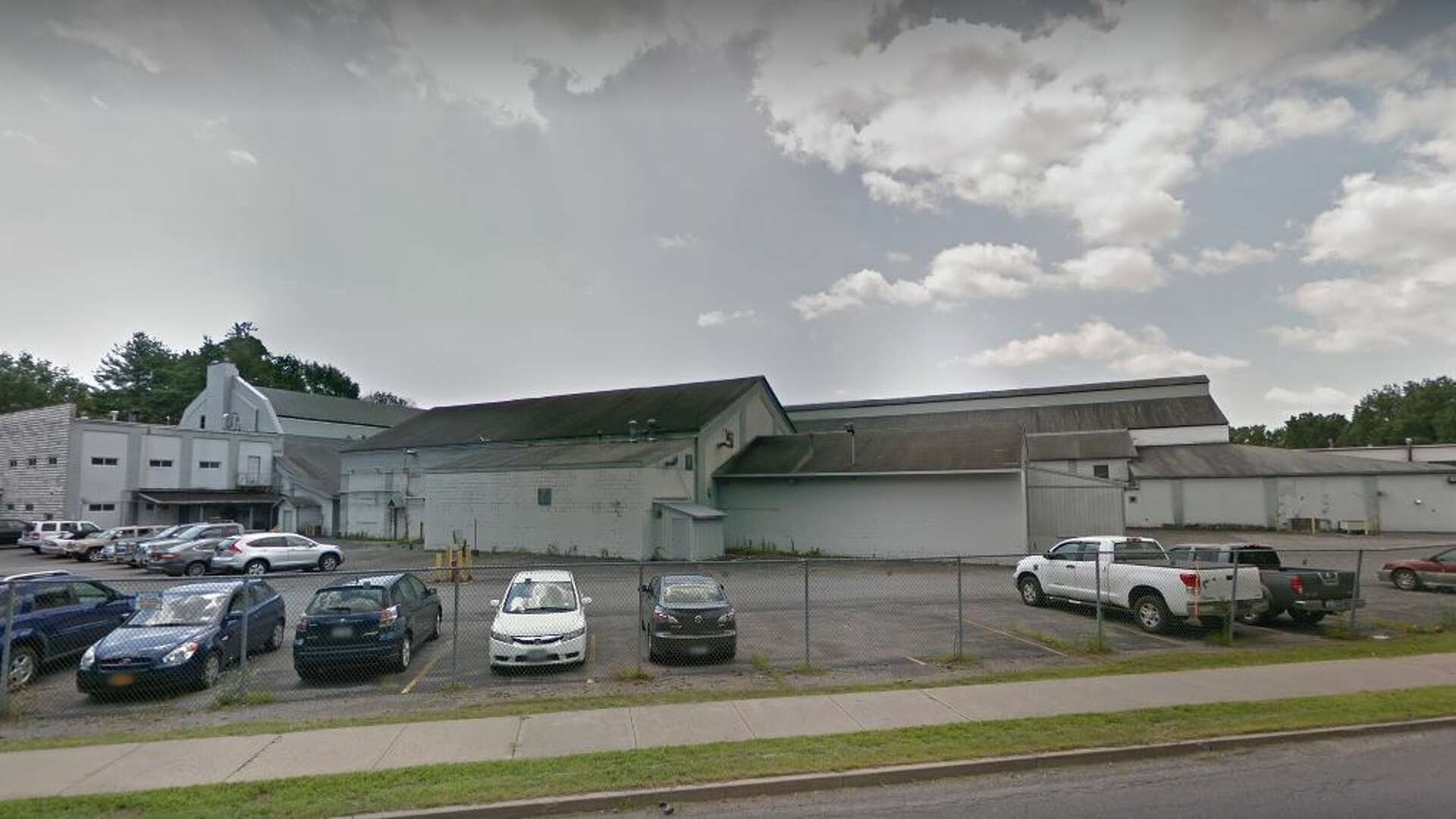 Espey Mfg. increases dividend, inks new deal with CEO