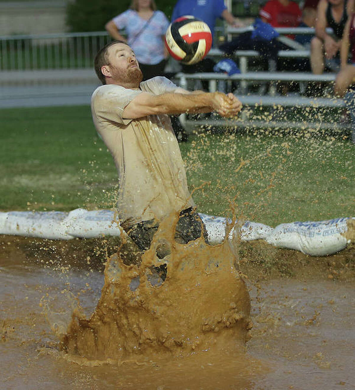 PHOTOS | Friday night’s Mud Volleyball Tournament at the Alton Expo