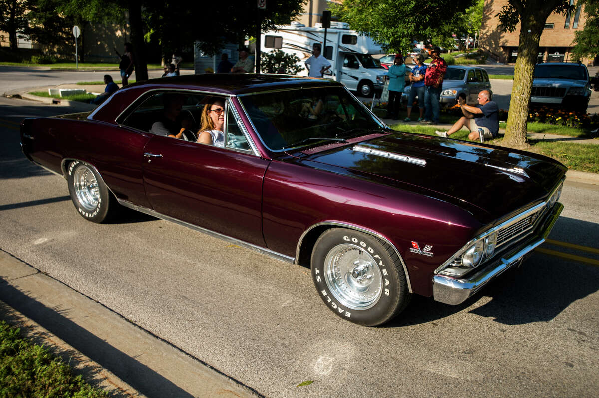 Cruise 'N Car Show rolls through 29th year