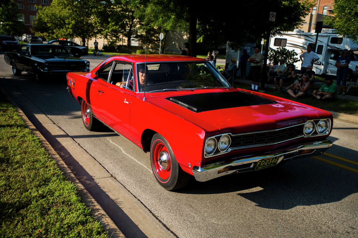 Cruise 'N Car Show rolls through 29th year