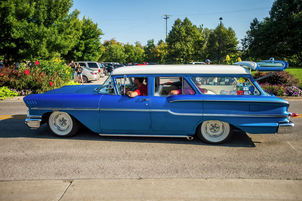 Cruise 'N Car Show rolls through 29th year