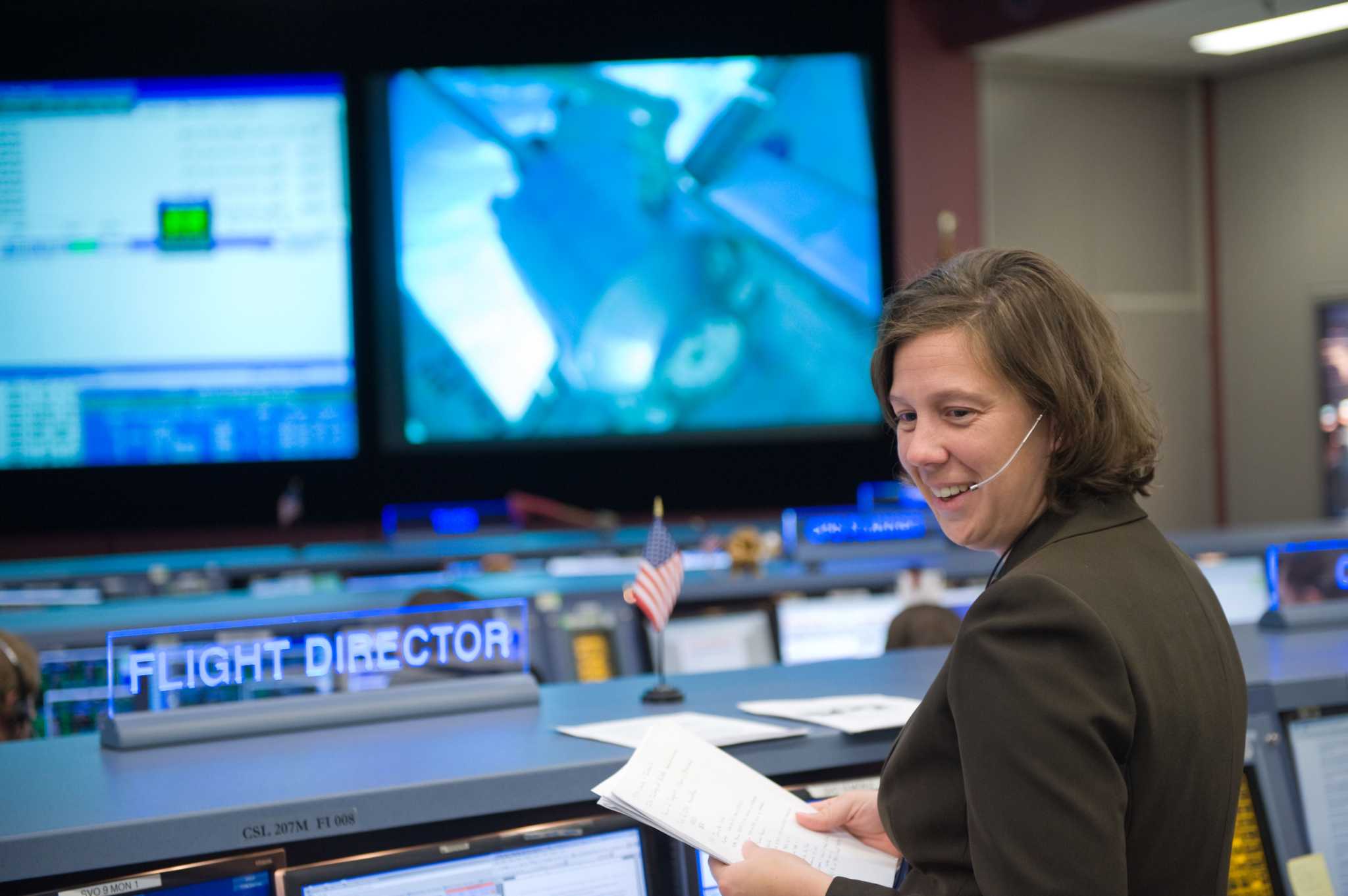 Texas native becomes first female to lead NASA's Mission Control flight ...