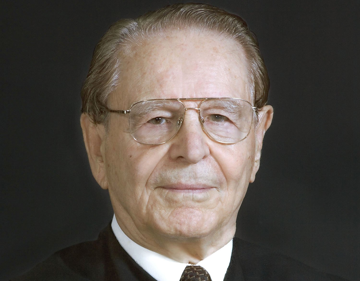 Judge who sentenced woman who tried to kill President Ford dies