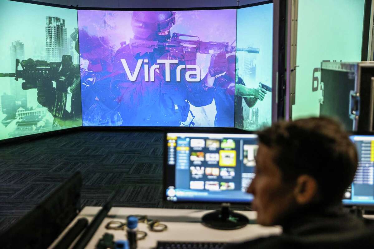 New use-of-force simulator helps S.F. police train for violence