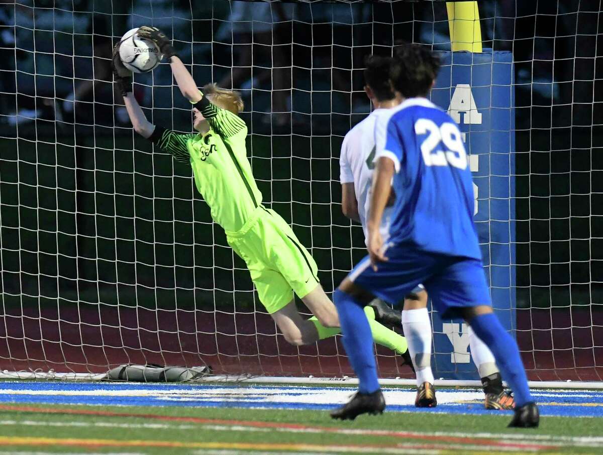 Albany boys' soccer edges Shenendehowa
