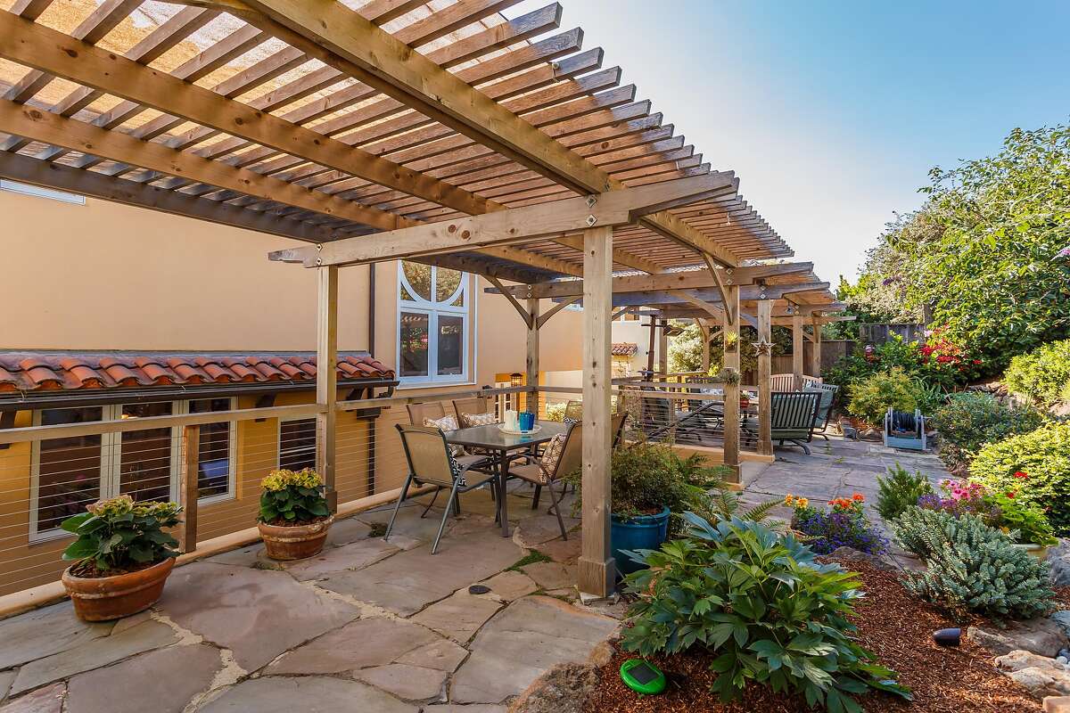Walk-through: Elegant Mediterranean in Upper Rockridge with three patios
