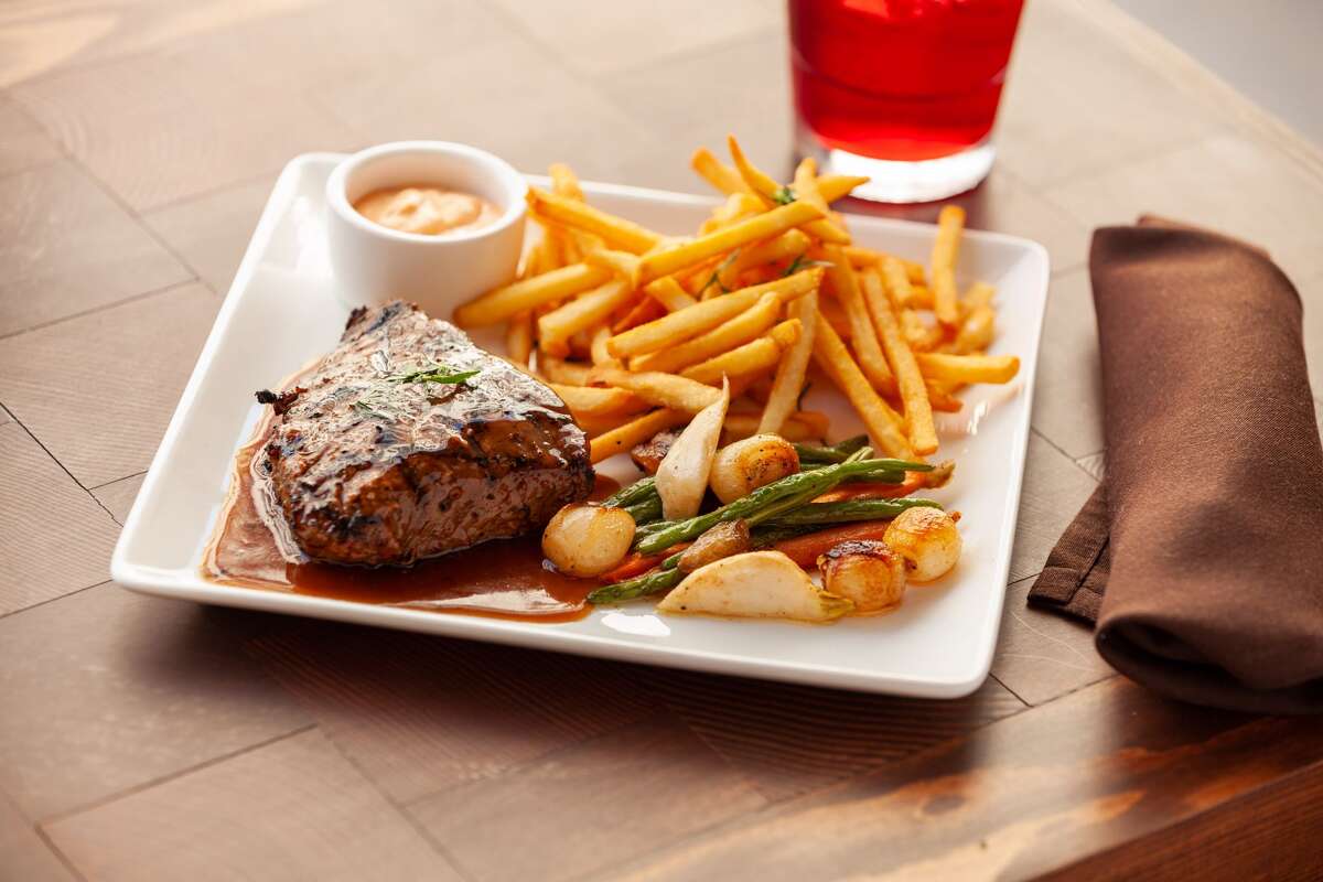 Mel's Drive-In revamps location with caviar, $12 cocktails and dry-aged ...