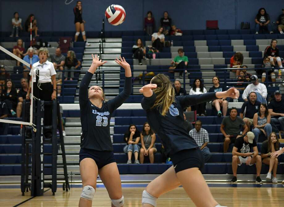 Volleyball: Mustangs win eight straight to start district play ...