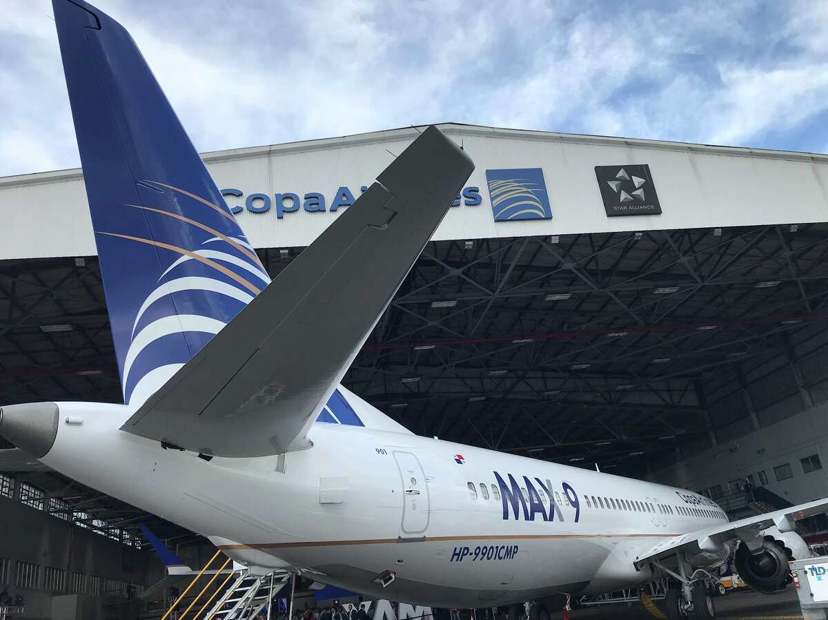 Copa Airlines unveils new 737 with lie-flat seats [PHOTOS]