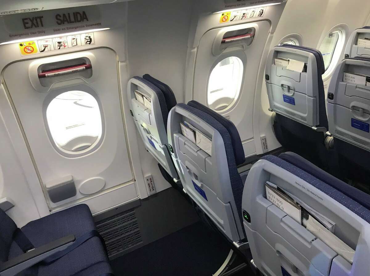 Copa Airlines unveils new 737 with lie-flat seats [PHOTOS]
