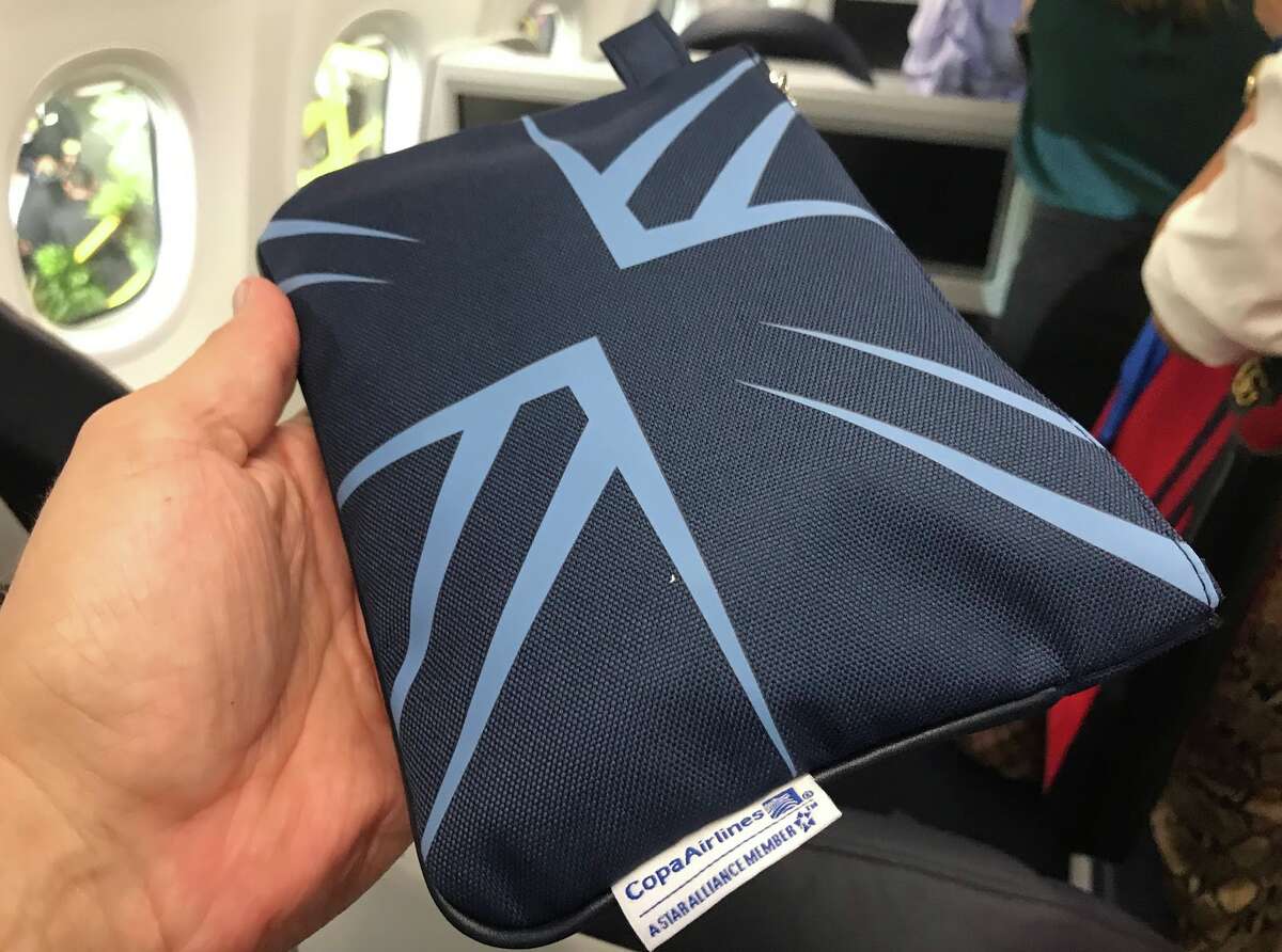 Copa Airlines unveils new 737 with lie-flat seats [PHOTOS]