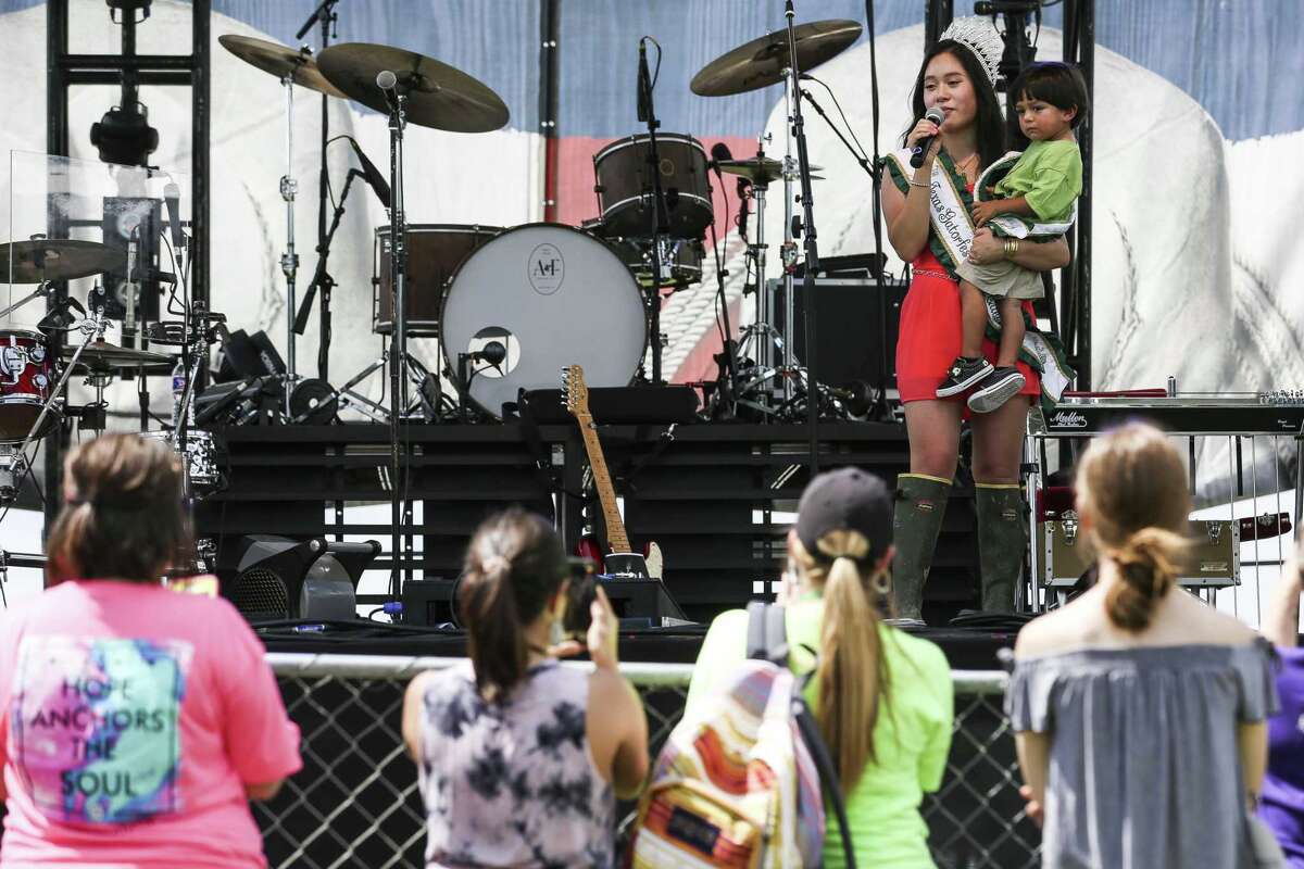 A day in the life of a Gator Queen