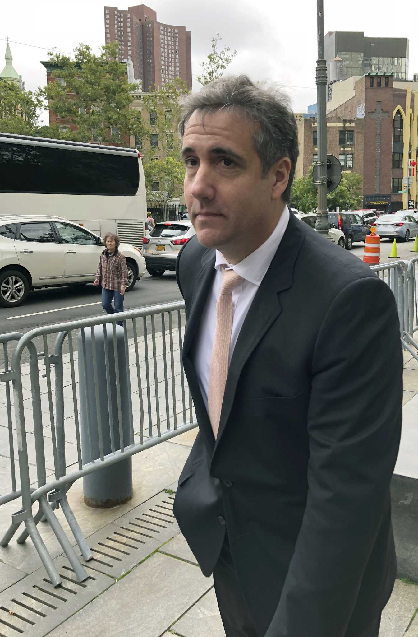 Cohen shows up at federal courthouse