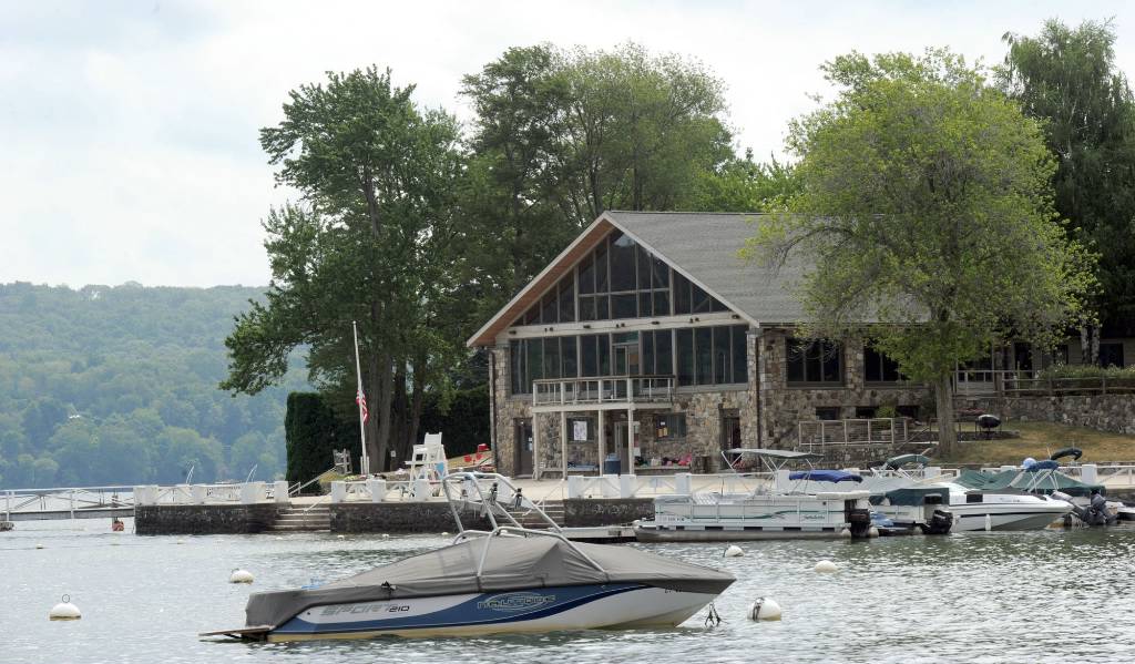 Lake communities offer atmosphere, tradition