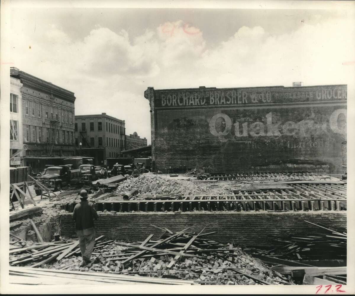 New Houston mural honors downtown's 'Produce Row' roots